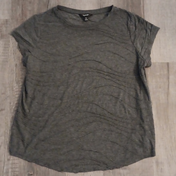 Simply Vera Vera Wang | Tops | Vera Wang Simply Vera Shirt | Poshmark